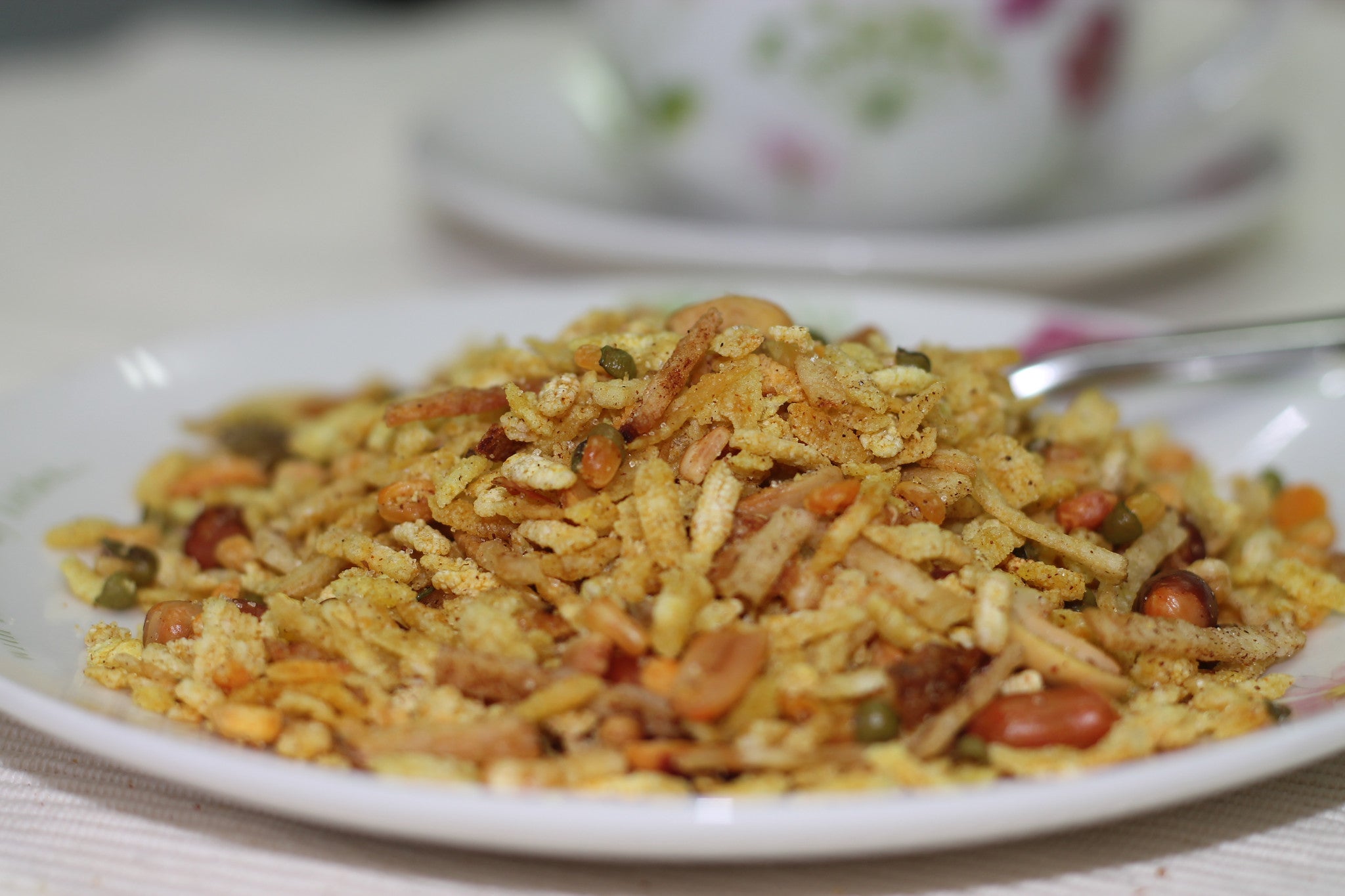 Home > Savouries > Dried Snacks > Chewda – Pooja Sweets & Savouries Ltd